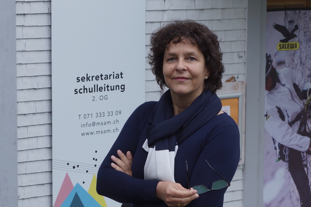 Eva Crottogini: «Musik hilft, Alltagsstress zu vergessen» - Tüüfner Poscht